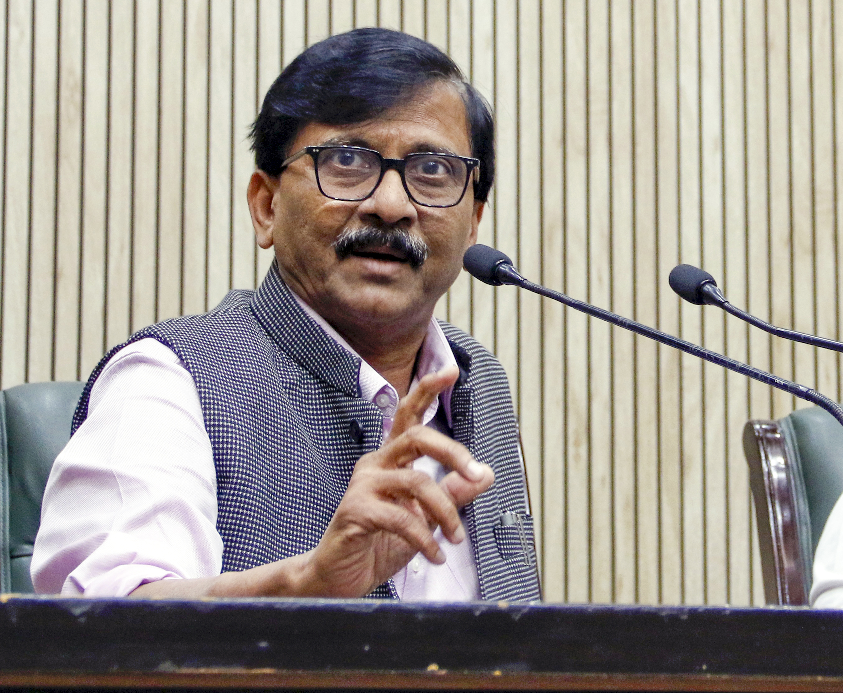 Hindi 'imposition' in Maha due to pressure from Centre, RSS: Sanjay Raut